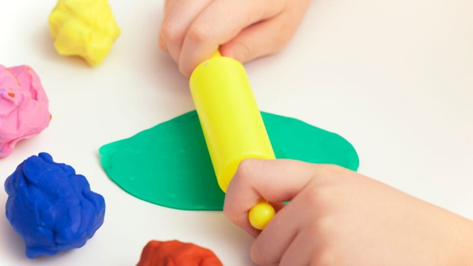 One Toy - 10 [or more] Ways Spotlight on: Playdough - BillyLids Therapy